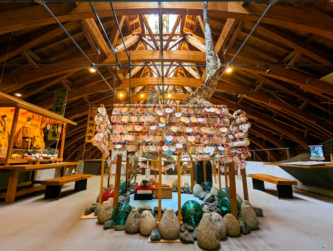 もっと知りたい鳥羽市立 海の博物館！注目のカフェや大人気のうみはくグッズまでご紹介します | 観光特集 | 伊勢志摩観光ナビ - 伊勢志摩観光コンベンション機構公式サイト